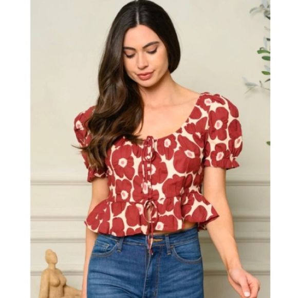 Tops | Short Puffsleeve Floral Top | Poshmark